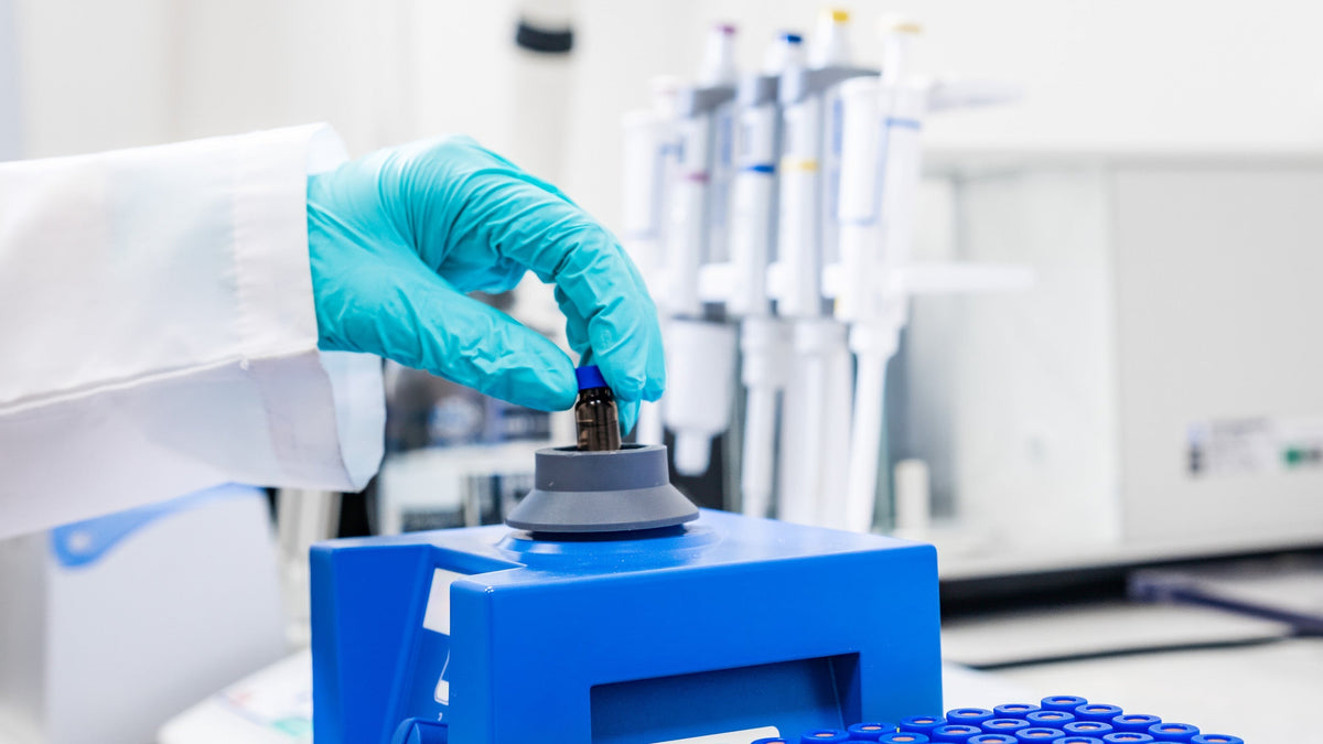 Vortex Mixer Uses in the Lab | How and When to Use Them – LEI Sales