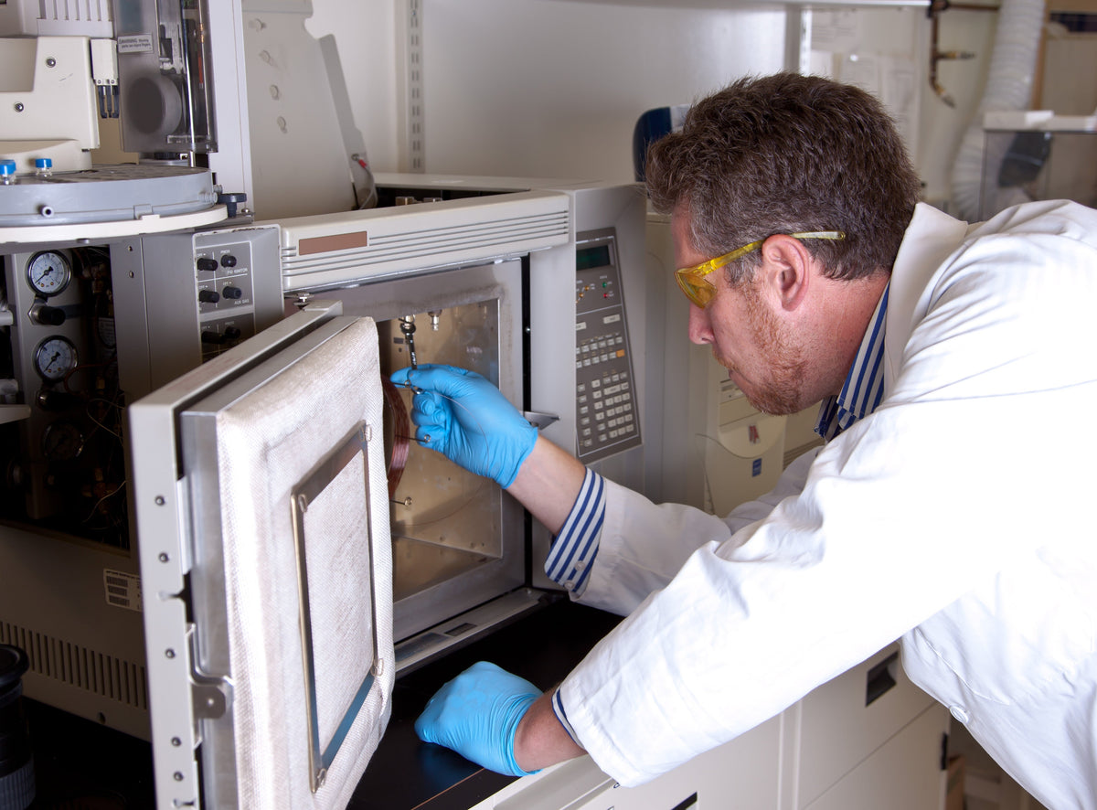 Choosing the Right Lab Oven: Vacuum vs. Convection Ovens Explained ...