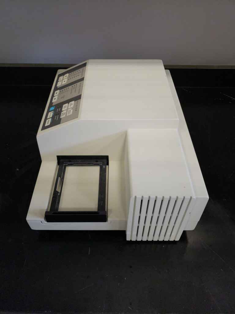 V Max Kinetic Microplate Reader – Accurate Absorbance Measurements ...